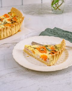 Garden Veggie Quiche Recipe | Confessions of an Overworked Mom