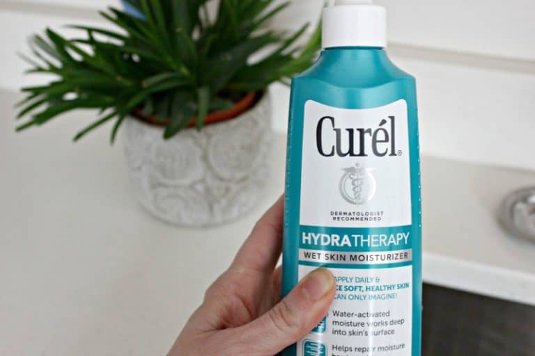Why You Should Be Applying Lotion to Wet Skin Not Dry
